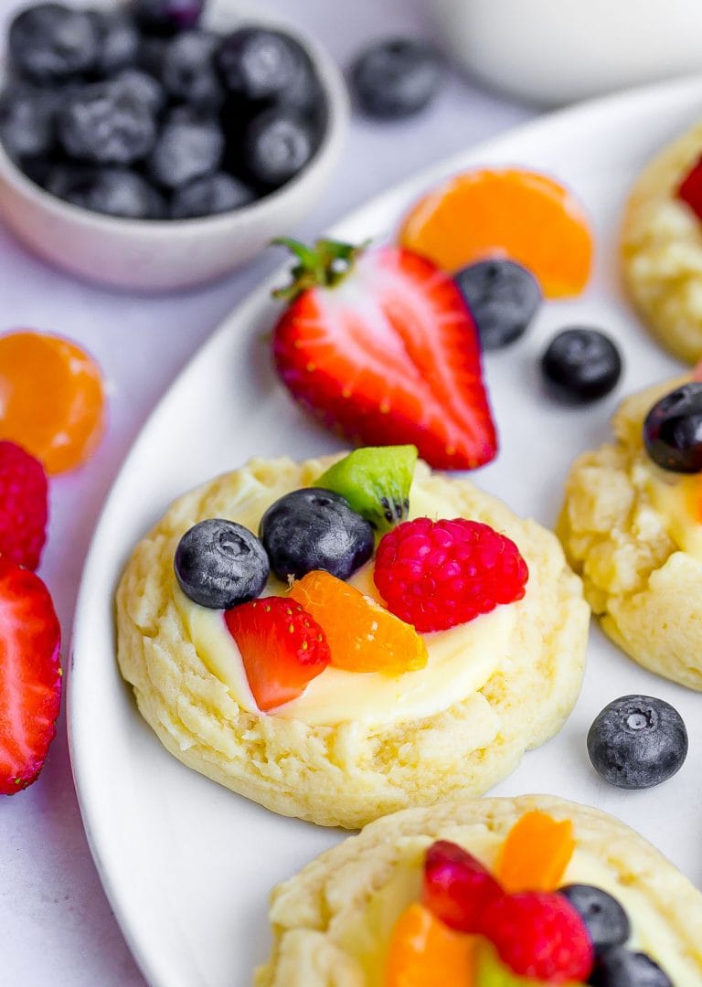 Fruit Pizza Cookies (With A Pudding Frosting)