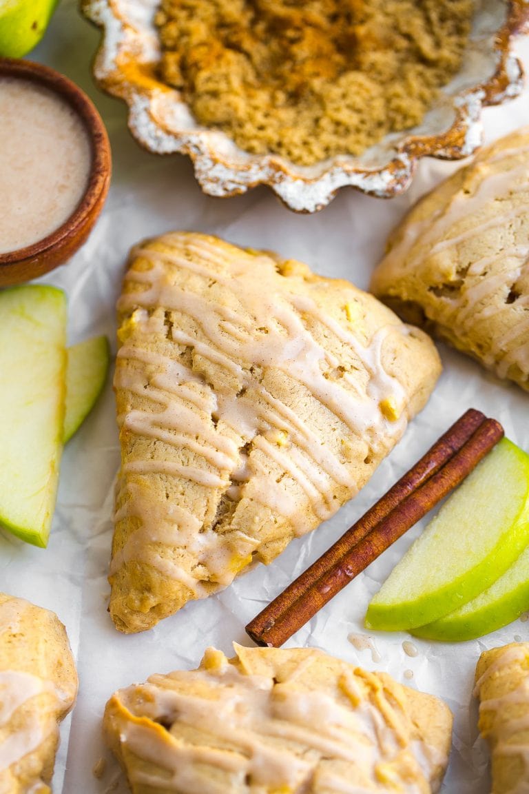 Apple Cinnamon Scone Recipe (Easy Fall Dessert)