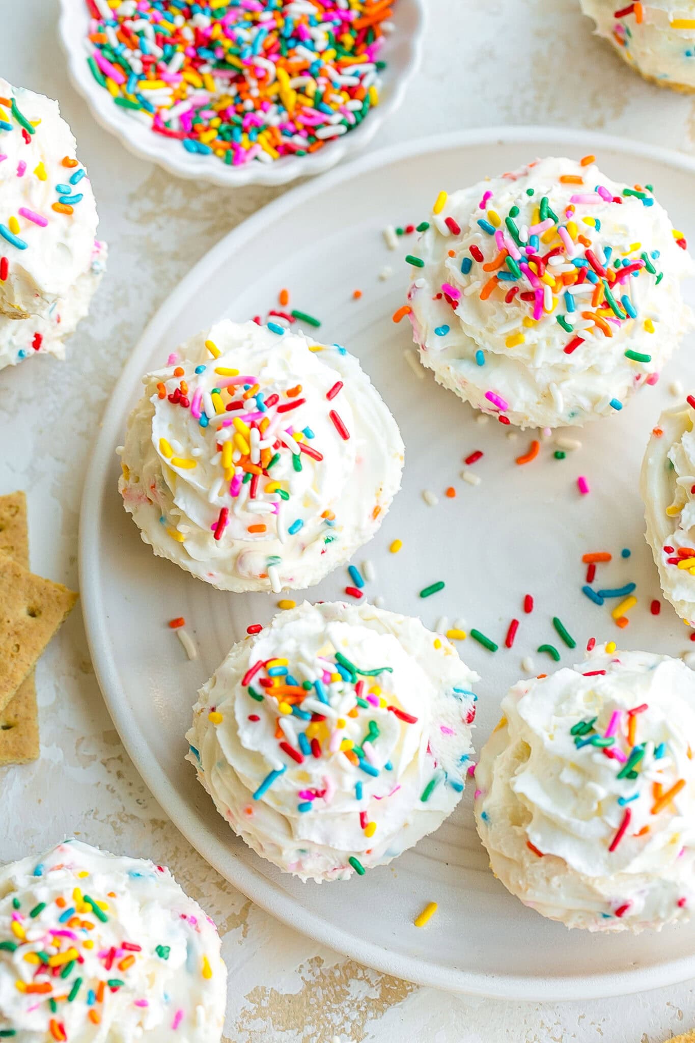 Easy No Bake Funfetti Cheesecake Bites