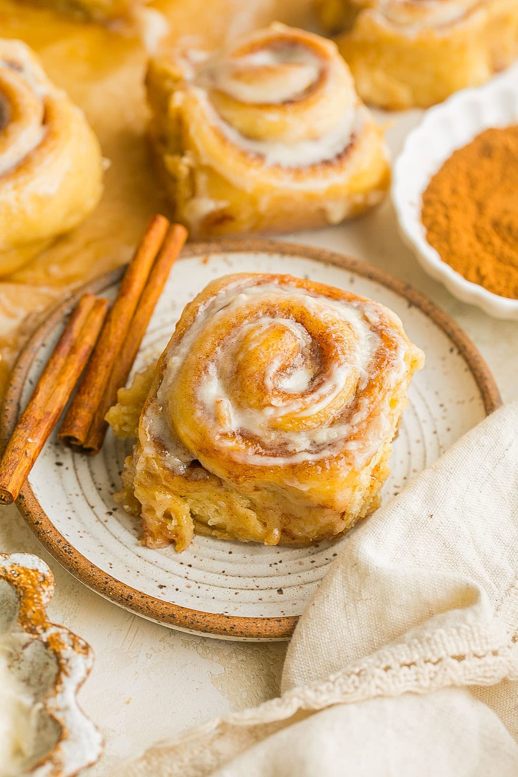 The Cutest Mini Cinnamon Rolls (Will Melt in Your Mouth)